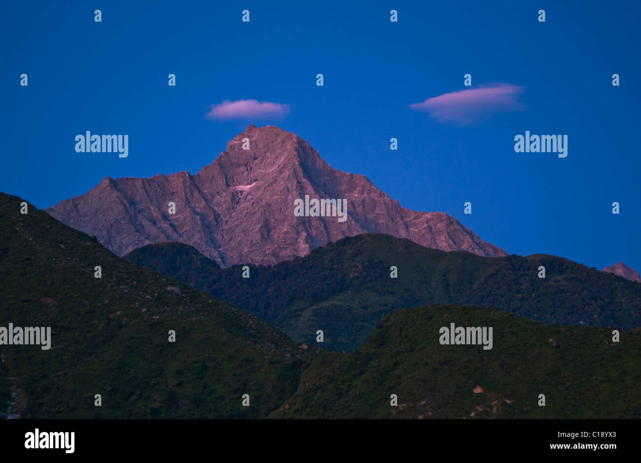 Himalayan sun hi-res stock photography and images - Alamy