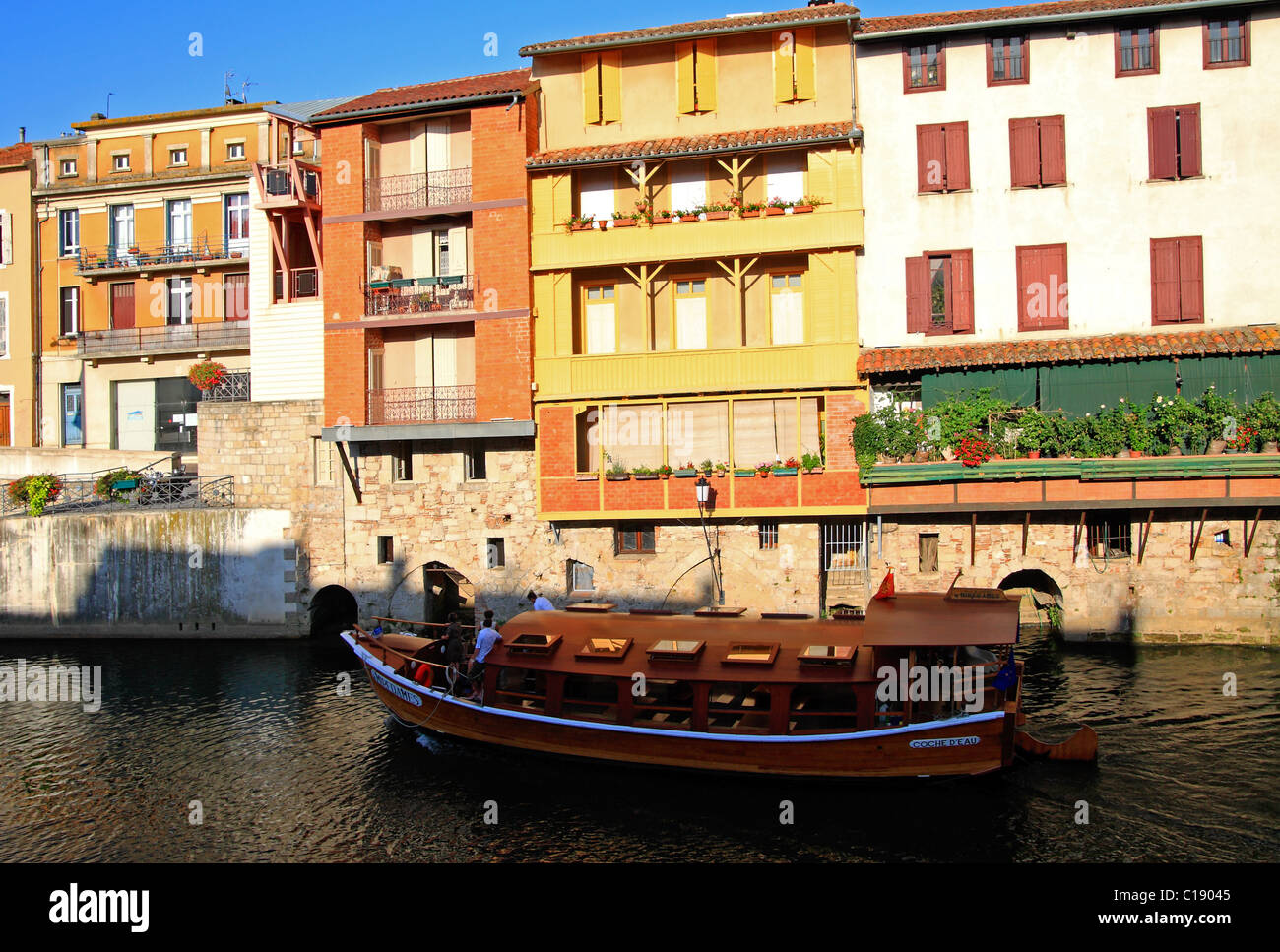 Colored houses along the river Agout in Castres, France Stock Photo - Alamy