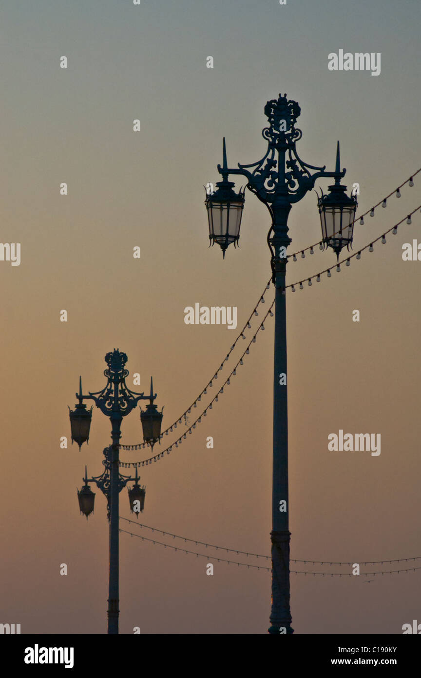 Ornate street lights lamps hi-res stock photography and images - Alamy
