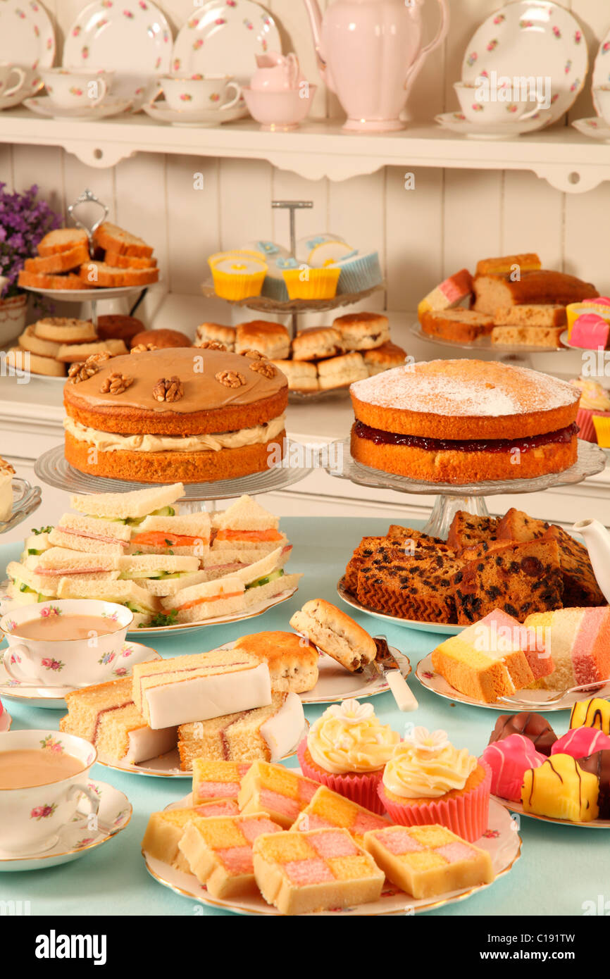 Inside tea shop hi-res stock photography and images - Alamy