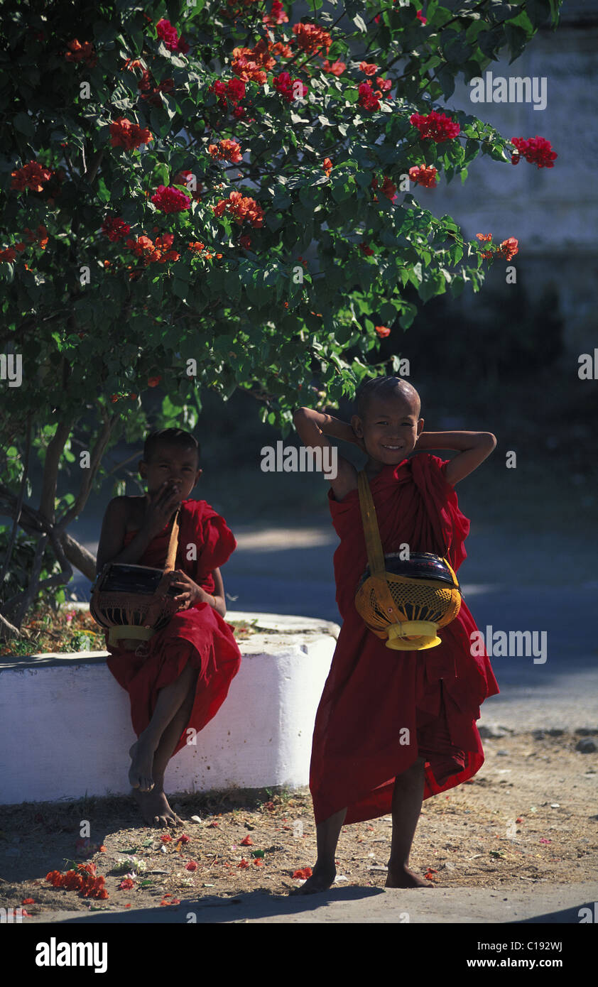 Myanmar (Burma), Sagaing Division, Sagaing Stock Photo - Alamy