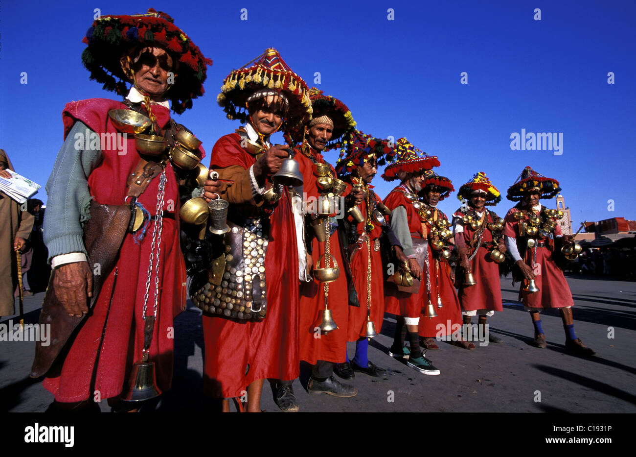 Water carriers africa hi-res stock photography and images - Alamy