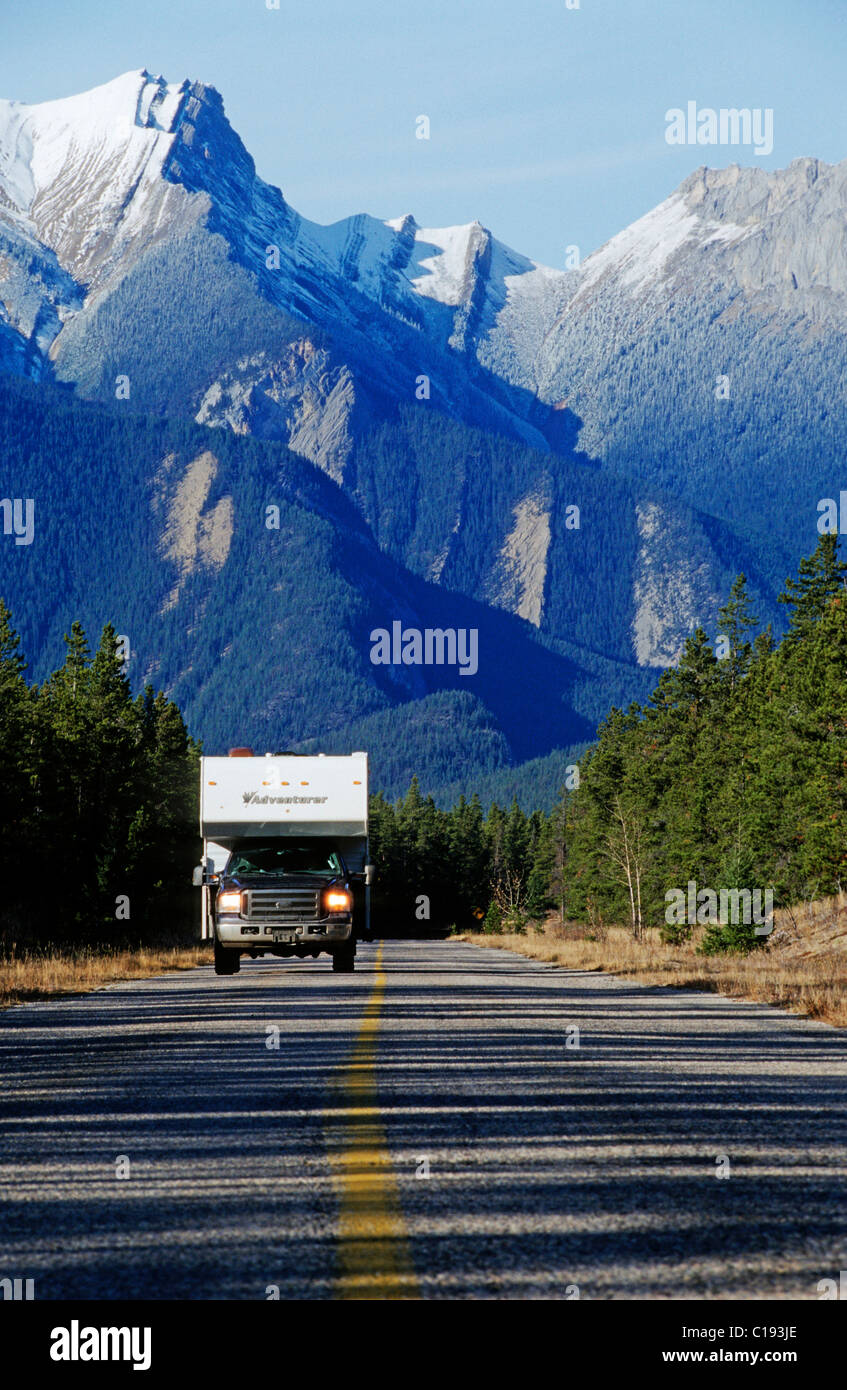 Drive through photos hi-res stock photography and images - Alamy