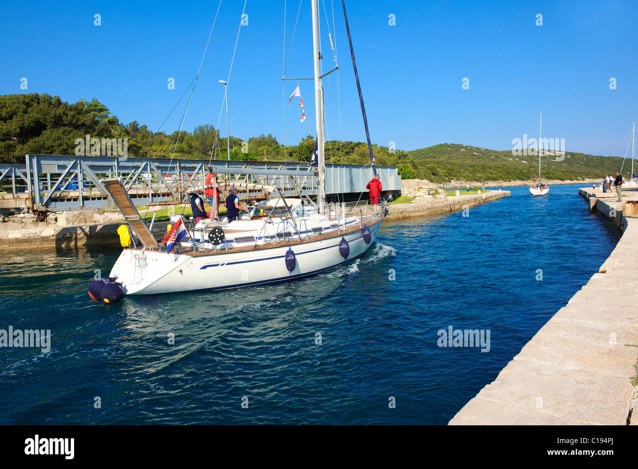 Sea canal at Osor dividing Cres Island and Losinj Island, Croatia Stock ...