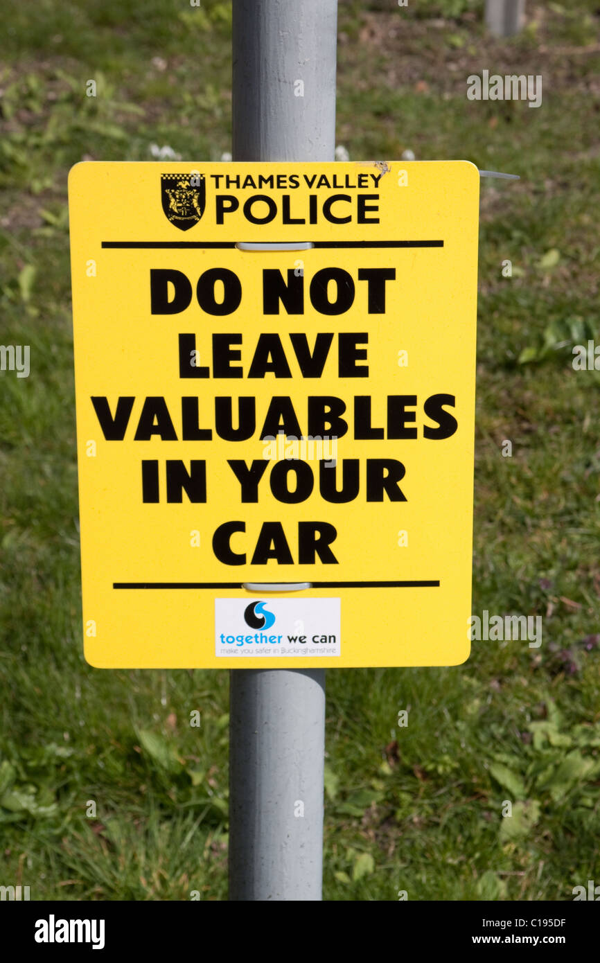 Police warning sign "Do not leave valuables in your car Stock Photo - Alamy