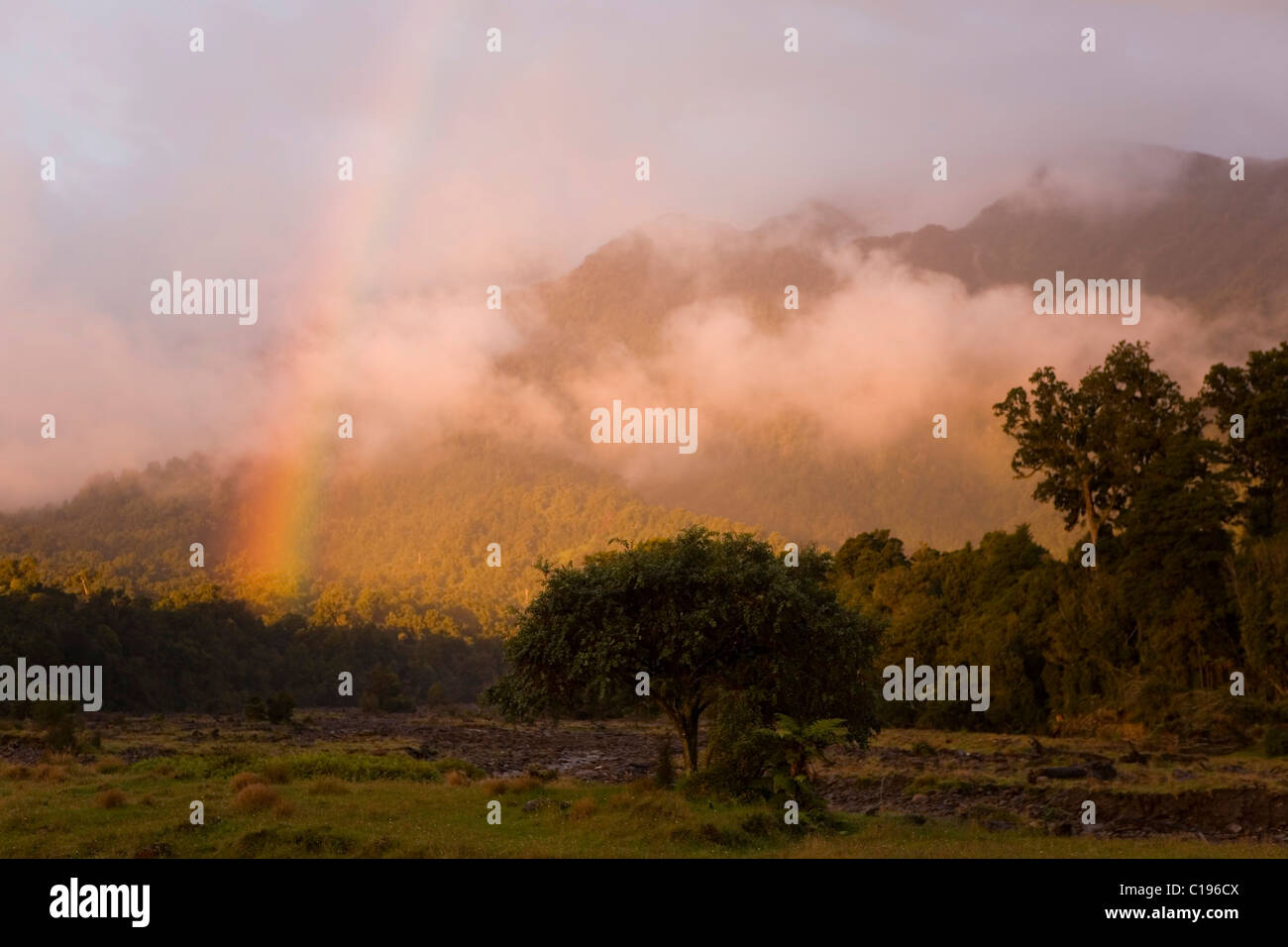 Rainbow new zealand hi-res stock photography and images - Alamy