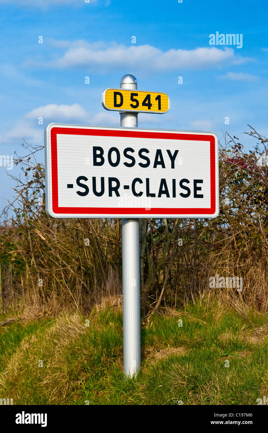 Bossay-sur-Claise village signpost - France Stock Photo - Alamy