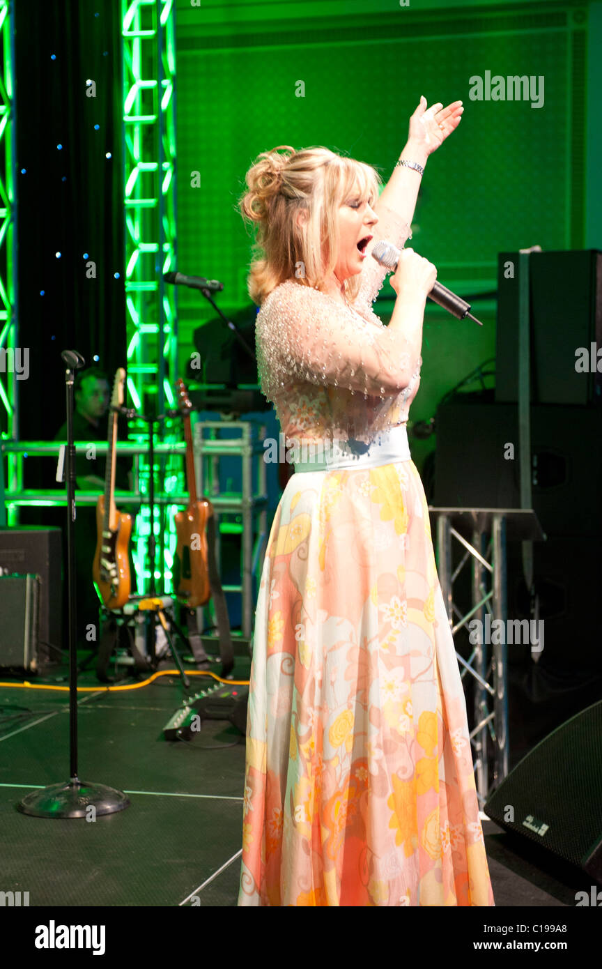 Lesley garrett hi-res stock photography and images - Alamy