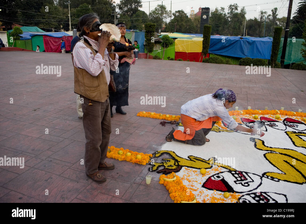 Aztec ritual hi-res stock photography and images - Alamy