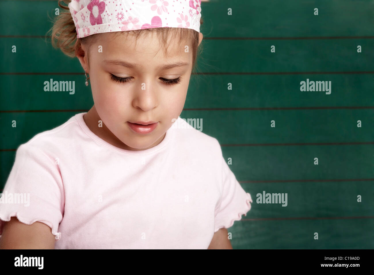 Girls in front old hi-res stock photography and images - Alamy