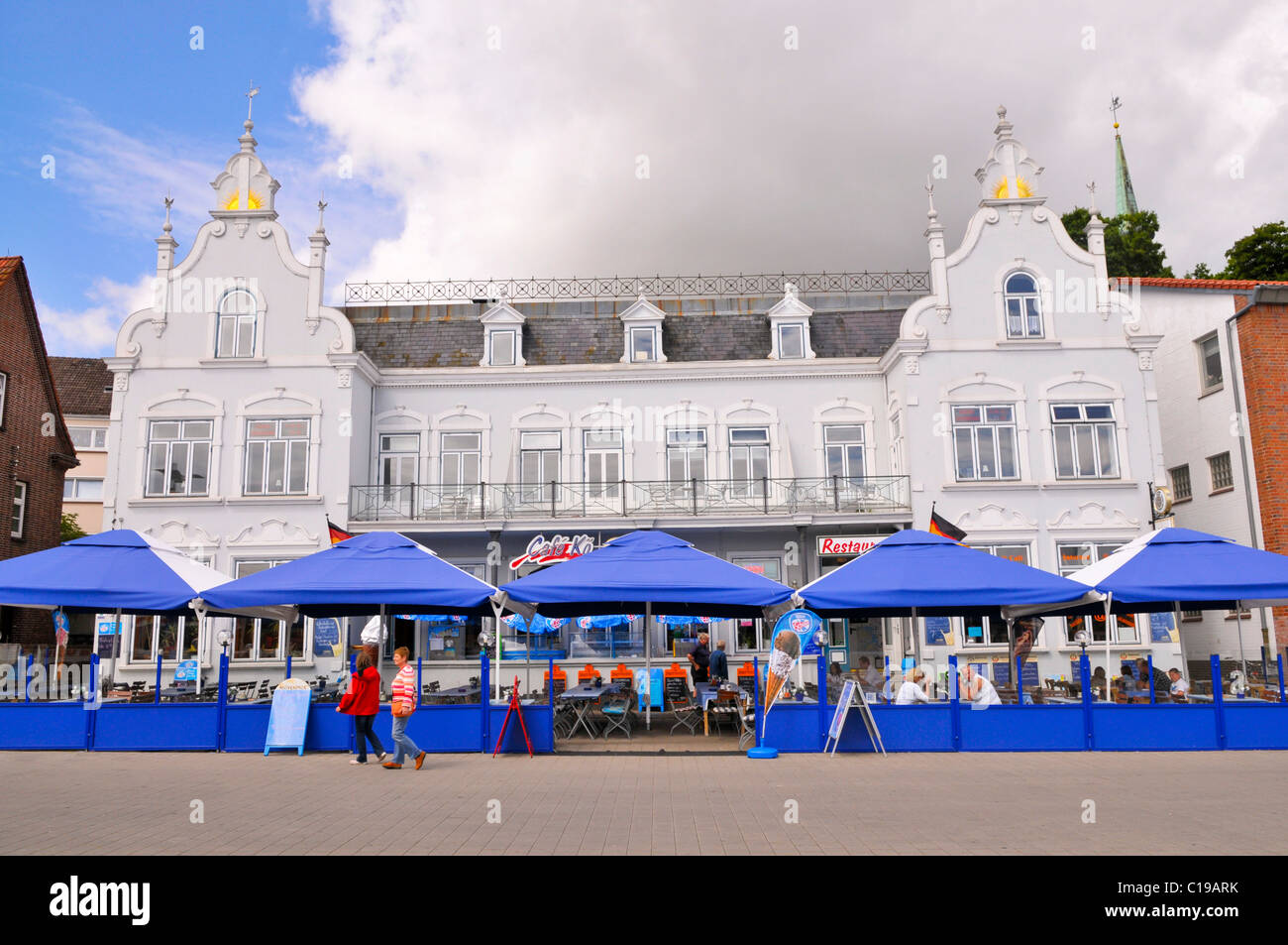Outdoor buildings hi-res stock photography and images - Alamy