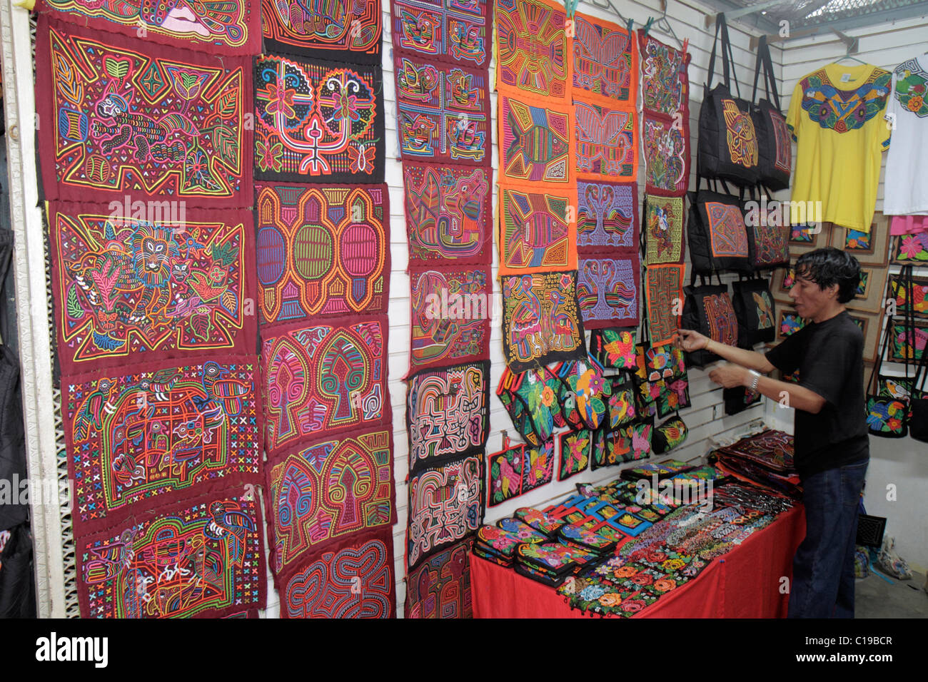 Souvenirs de panama hi-res stock photography and images - Alamy