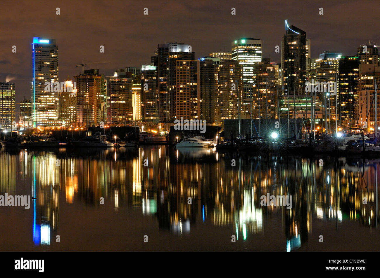 Vancouver skyline coal harbour photographed hi-res stock photography ...