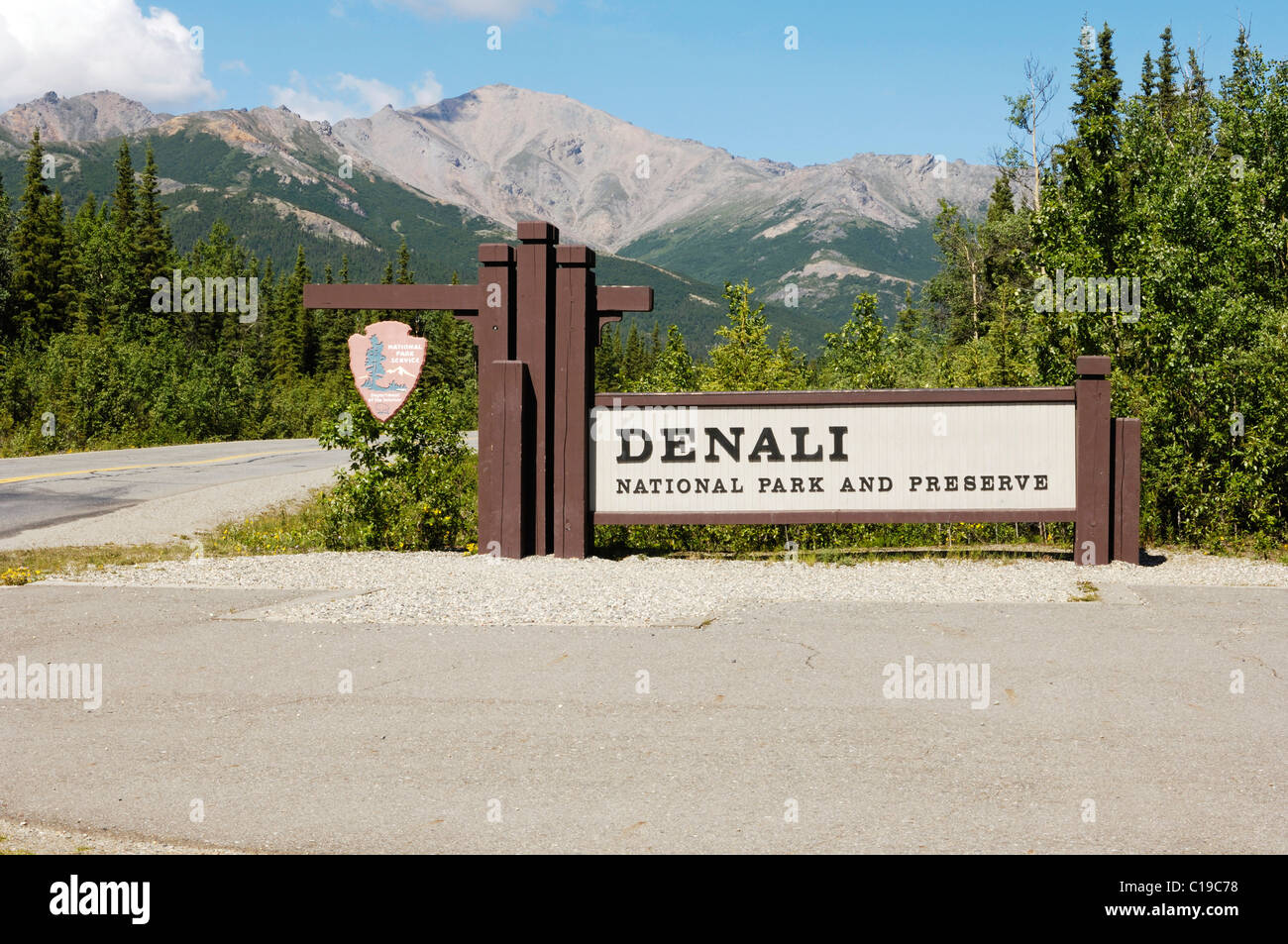 Denali entrance sign hi-res stock photography and images - Alamy