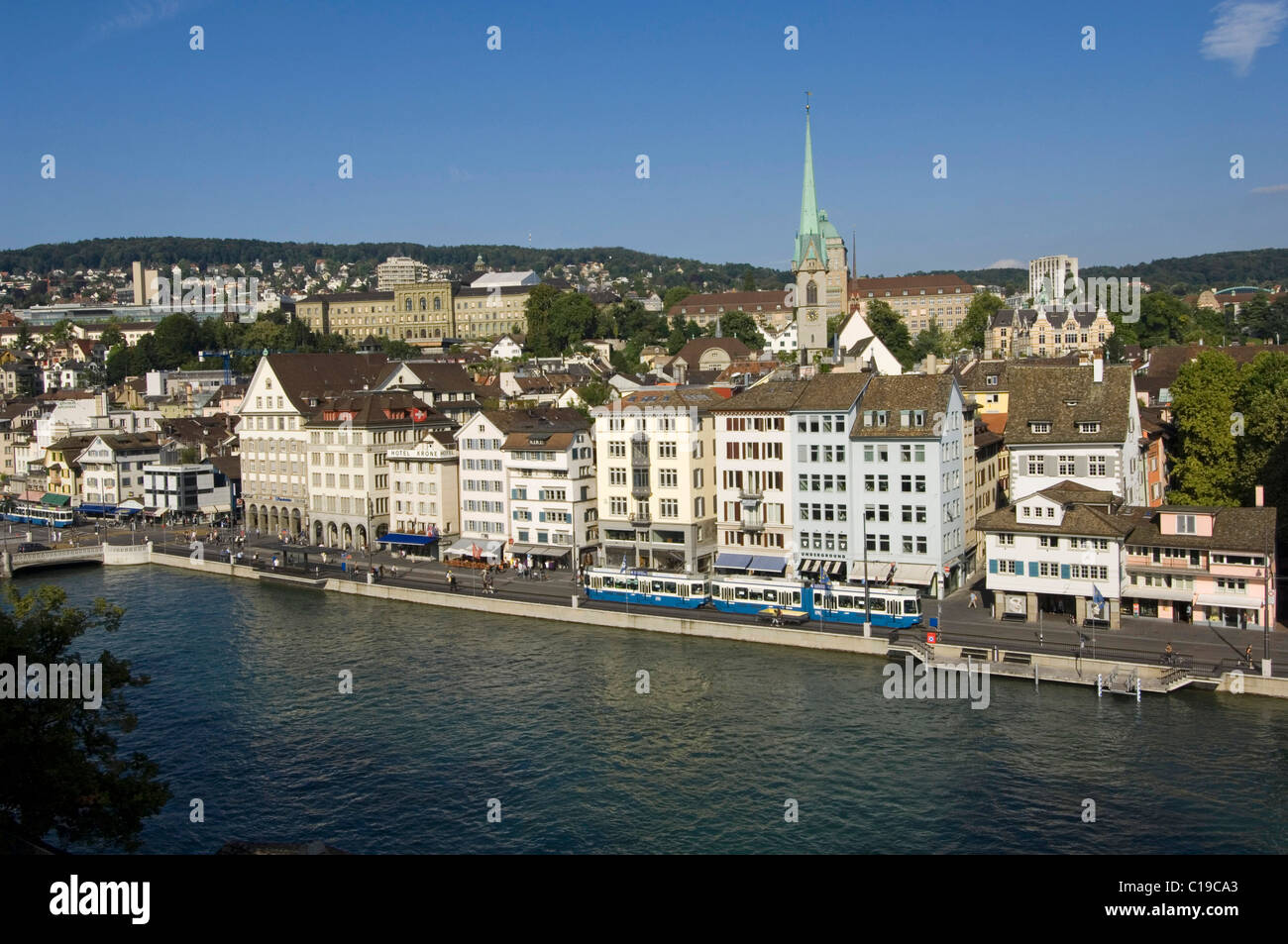 The Limmat River running through the historic center of Zurich ...