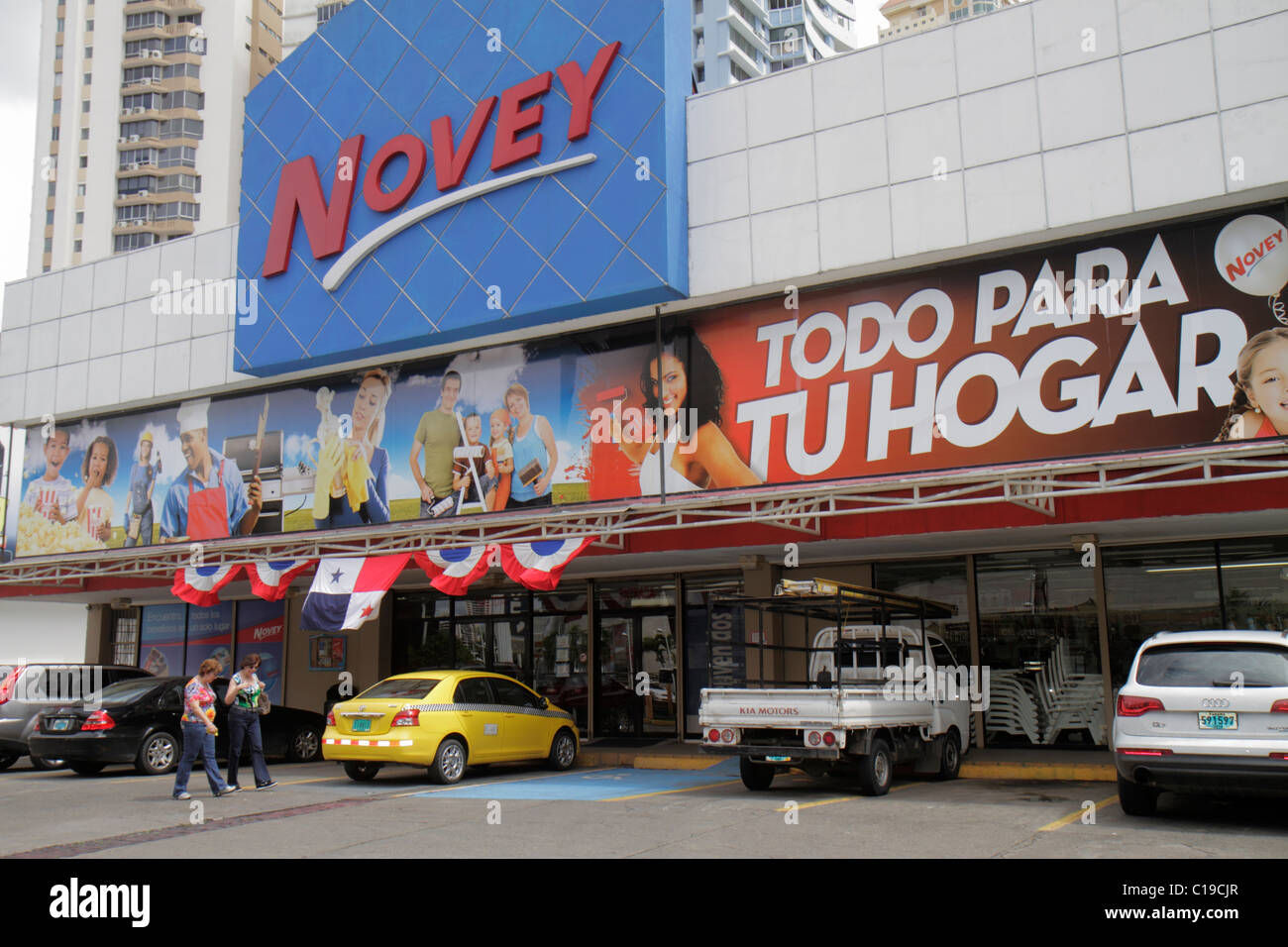 Hardware Store Chain Stock Photos & Hardware Store Chain Stock Images ...