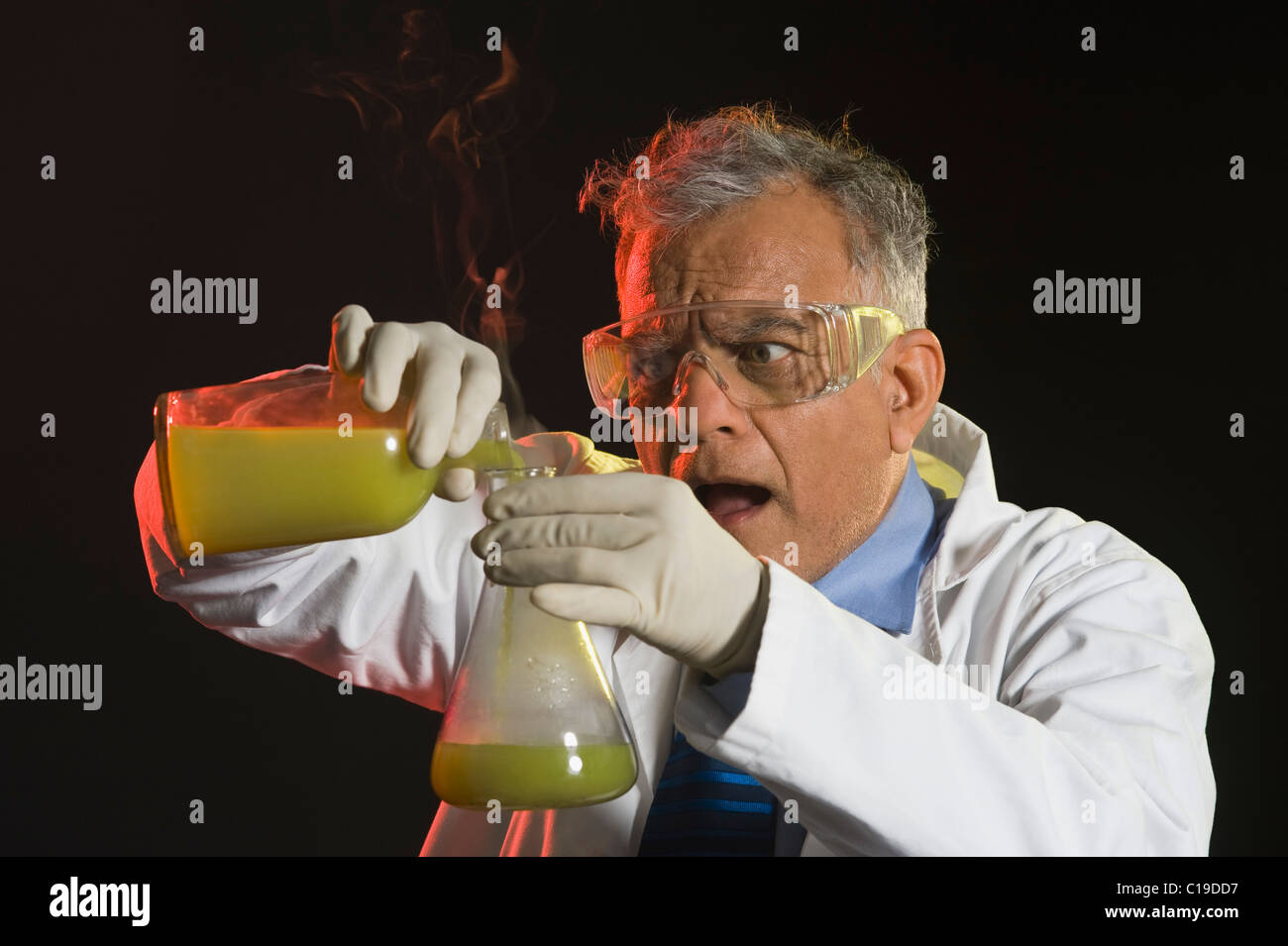 Shock experiment hi-res stock photography and images - Alamy