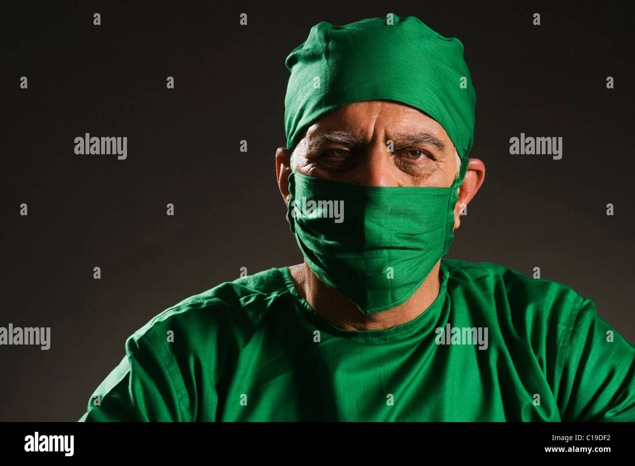 Portrait of a surgeon Stock Photo - Alamy