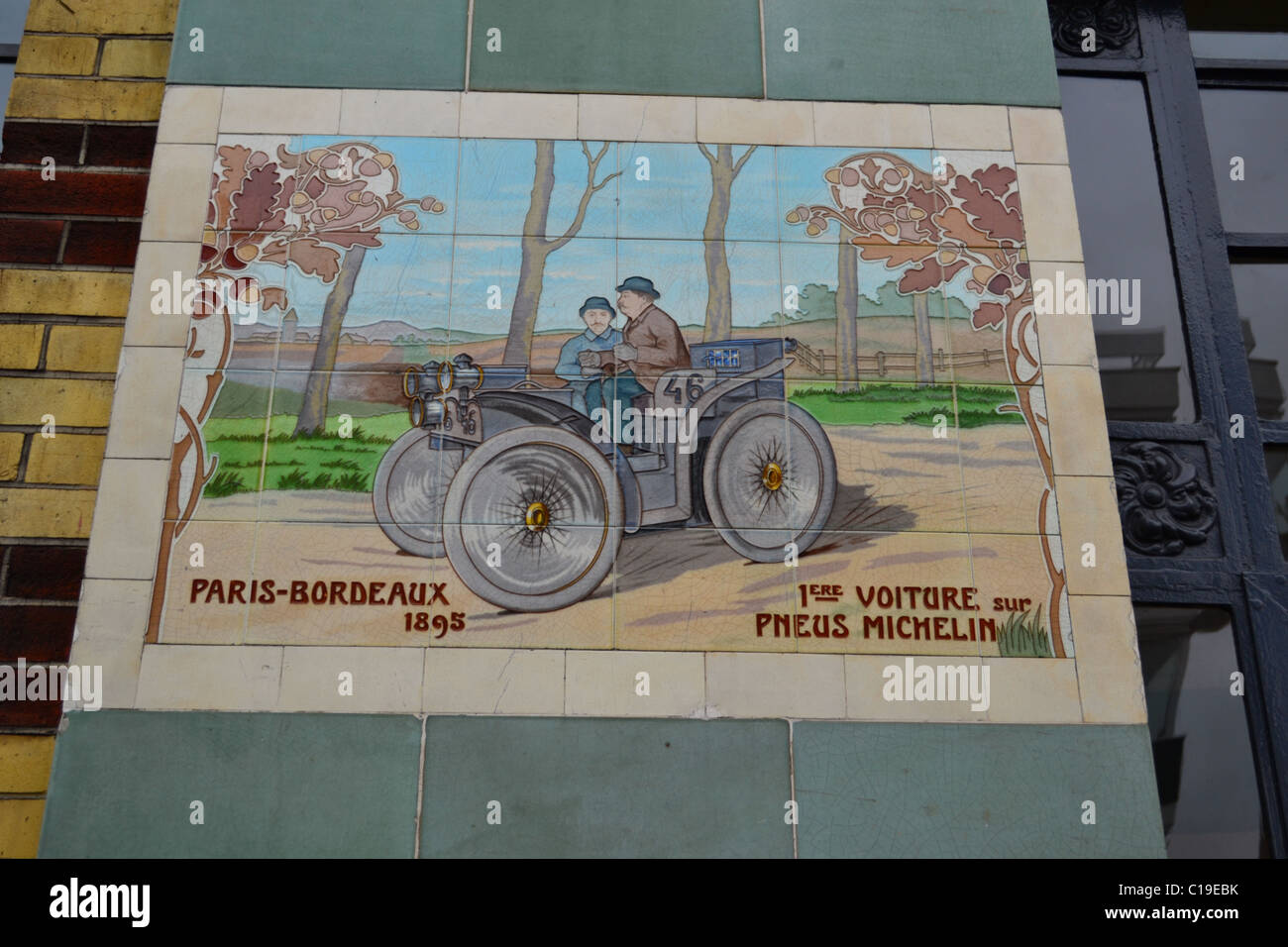 Beautiful Tile Decoration on the side wall of the Bibendum Building ...