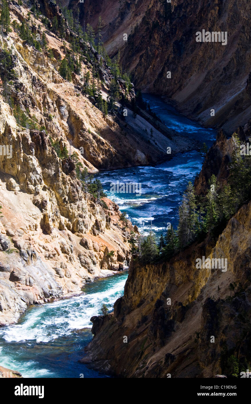 Drop off canyon walls hi-res stock photography and images - Alamy