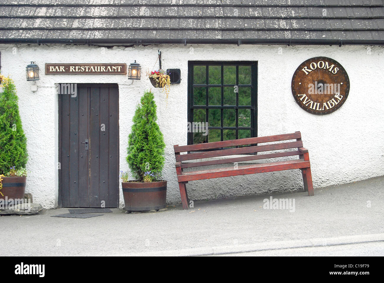 Scottish Pub Highlands High Resolution Stock Photography and Images - Alamy