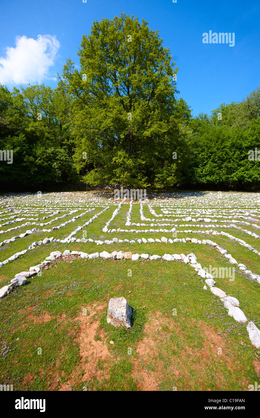 Lada's Labyrinth - Replica of an acient Roman Labyrinth of Pula ...