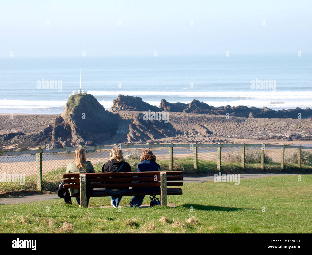 Bude cornwall girls hi-res stock photography and images - Alamy