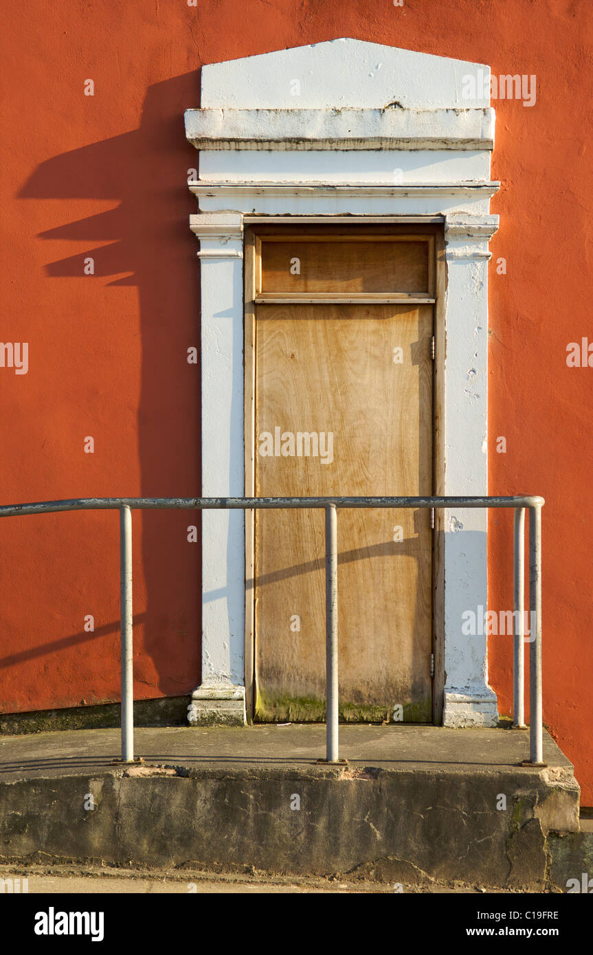 Boarded up doorway Stock Photo - Alamy