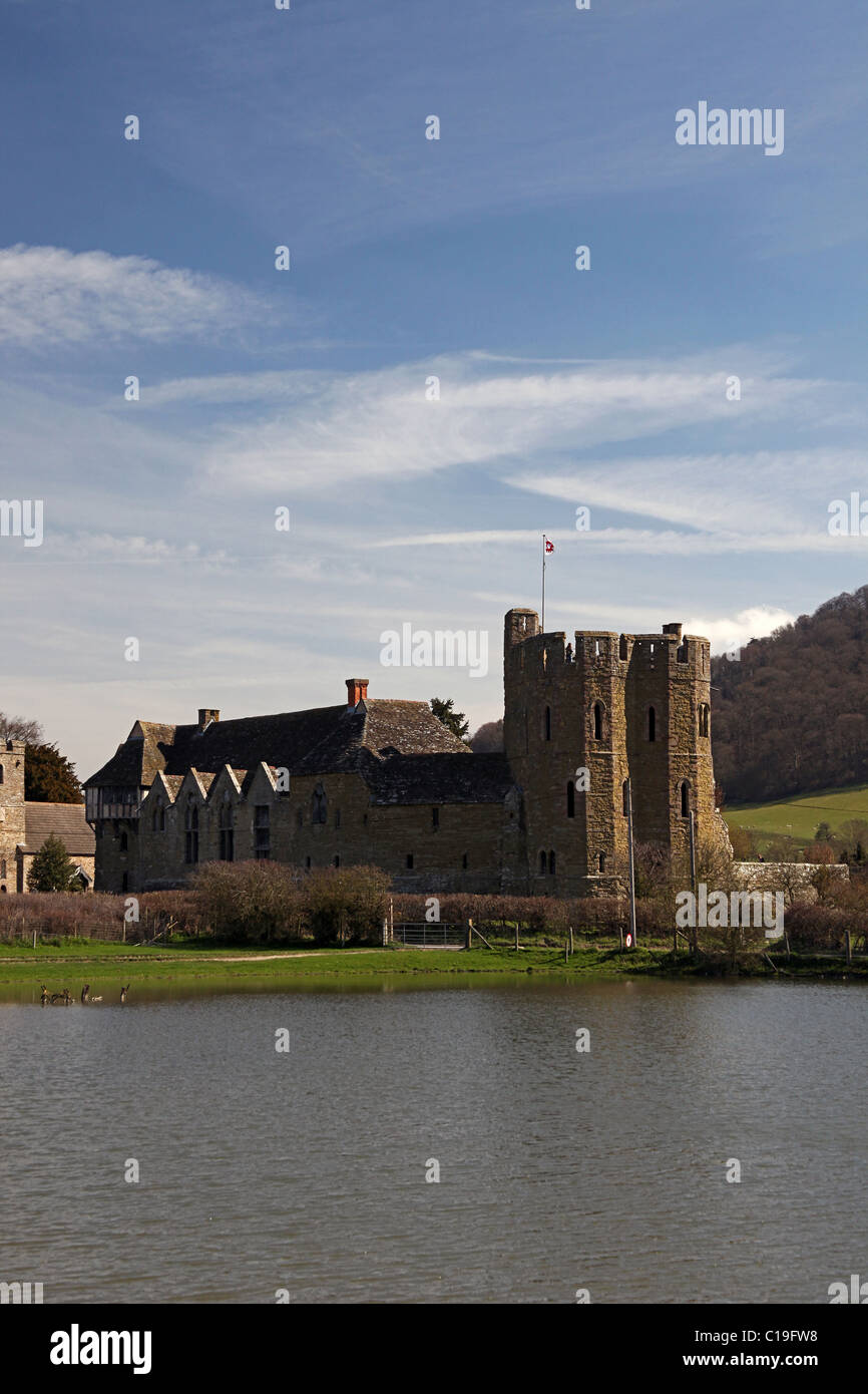Castellated tower hi-res stock photography and images - Alamy