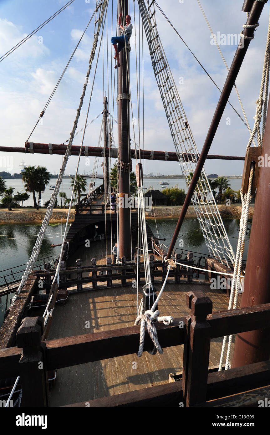 Replicas of ships columbus hi-res stock photography and images - Alamy