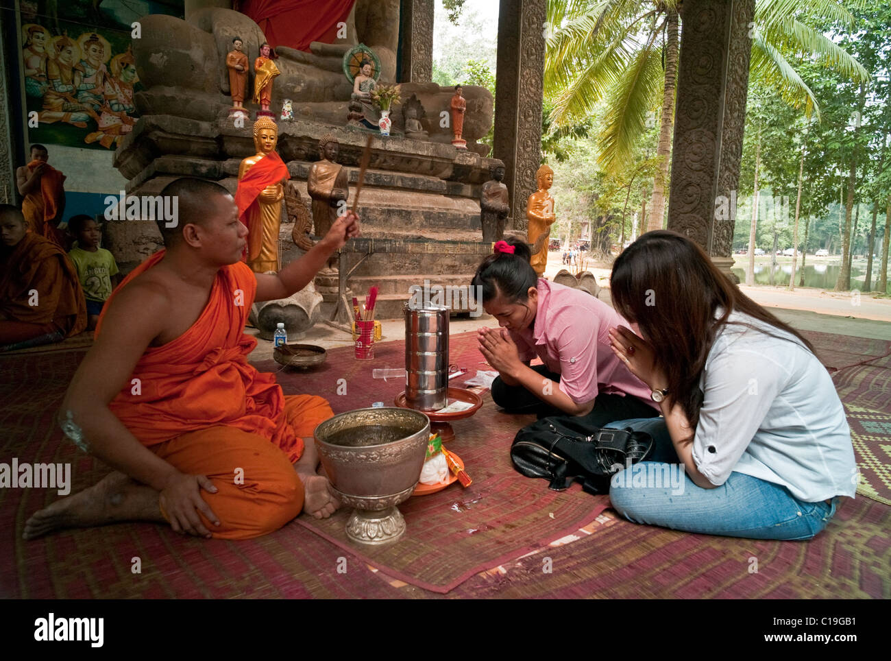 Hindu blessing hi-res stock photography and images - Alamy