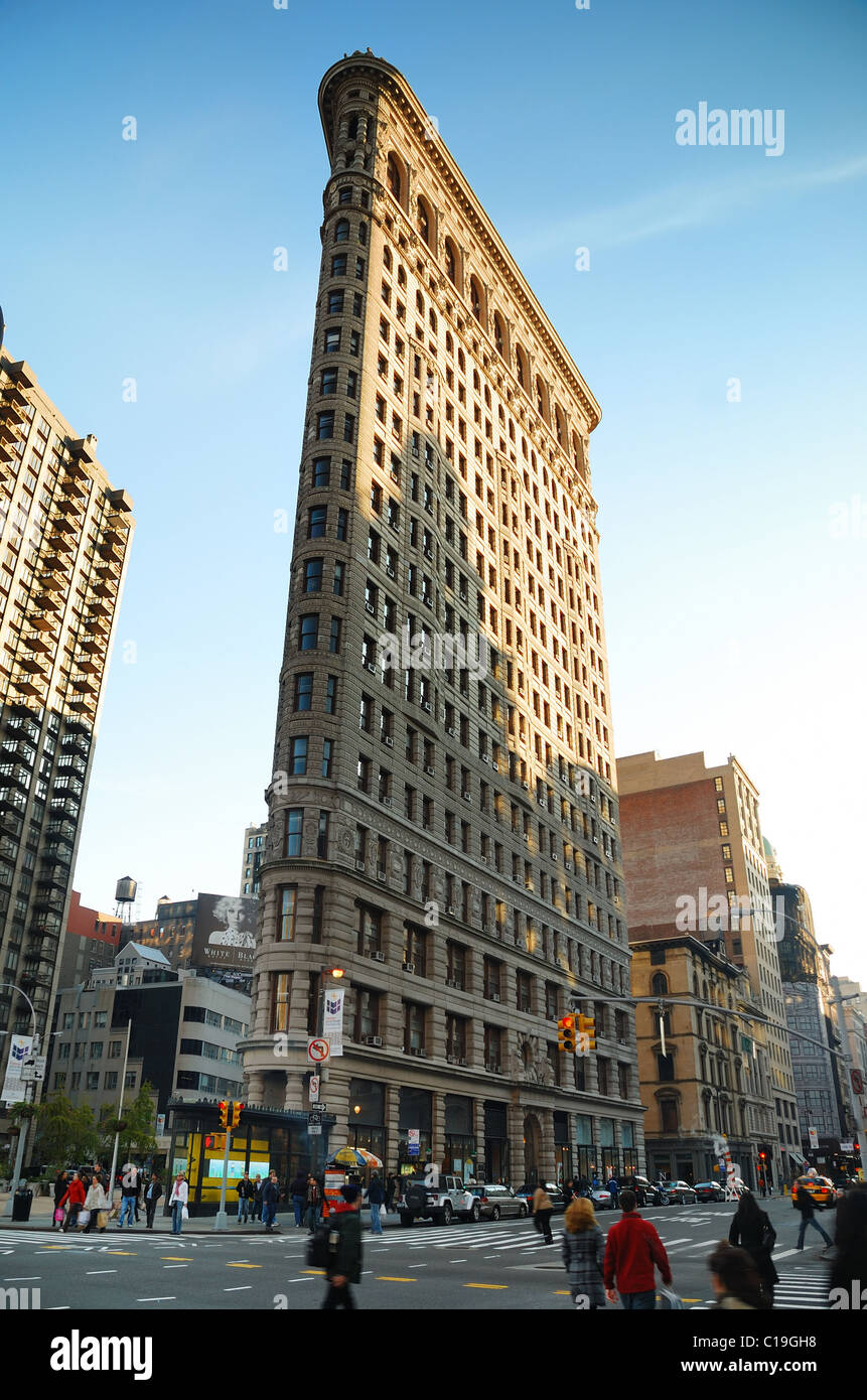 Flat Iron building, considered to be one of the first skyscrapers ever ...