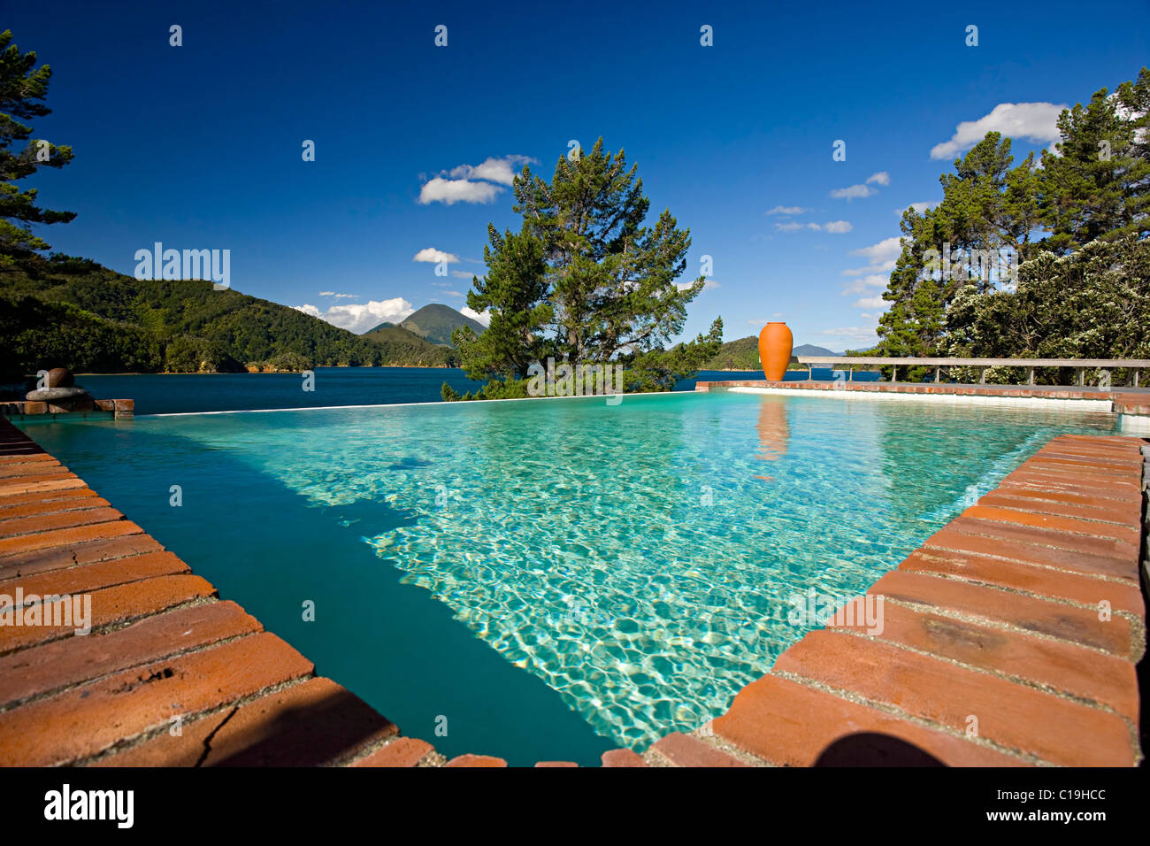 infinity pool New Zealand Stock Photo - Alamy