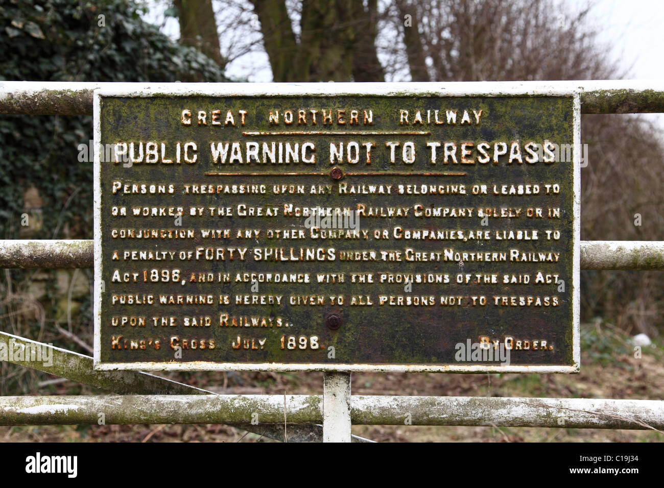 An old Great Northern Railway sign Stock Photo - Alamy