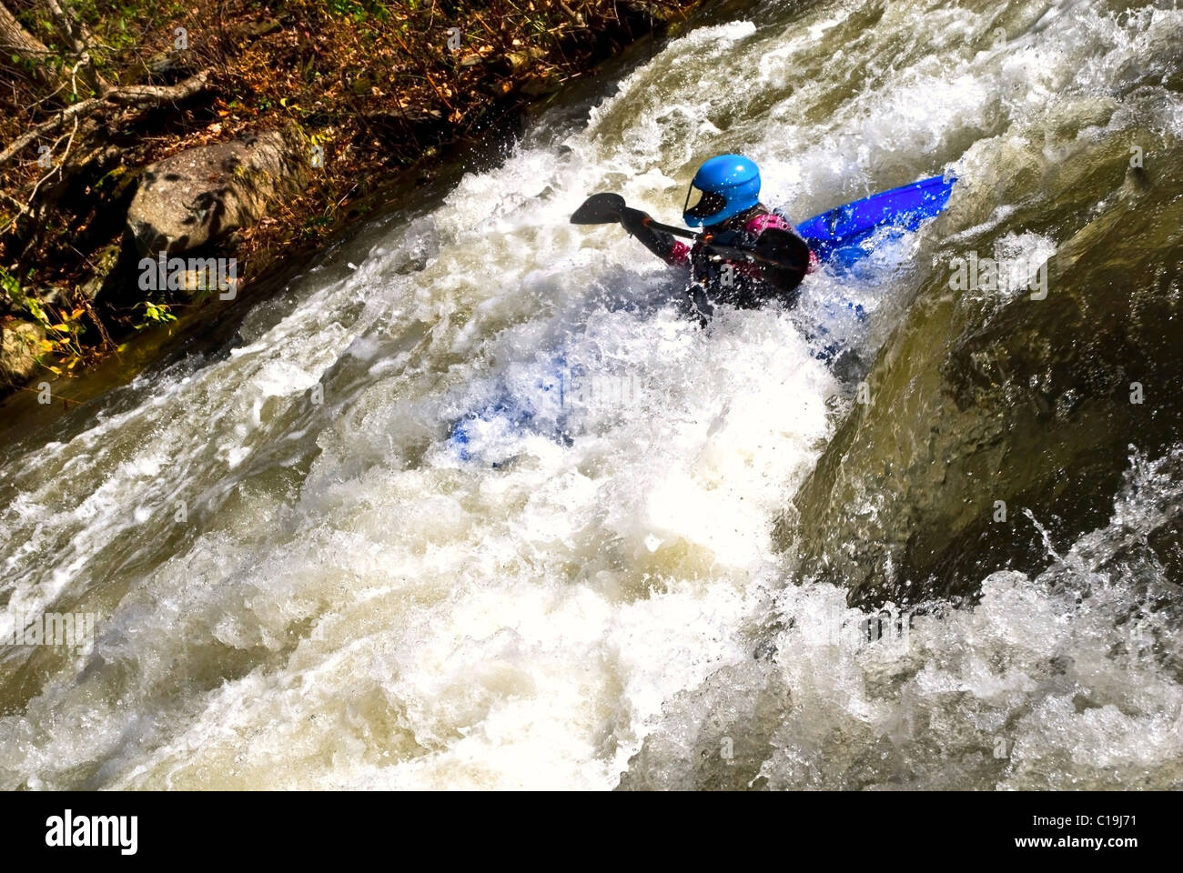 Person in kayak hi-res stock photography and images - Alamy