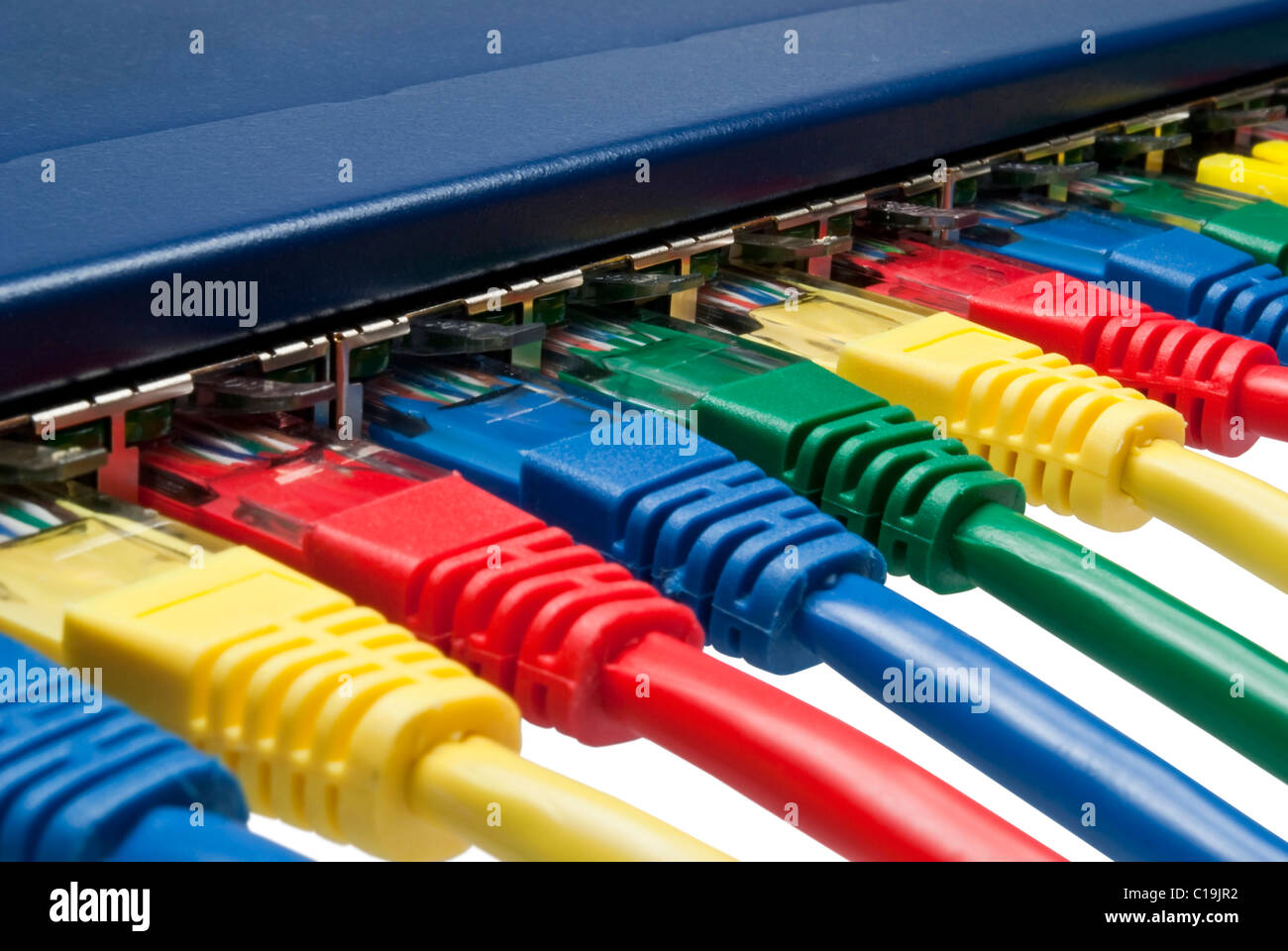 Computer network cabling hi-res stock photography and images - Alamy