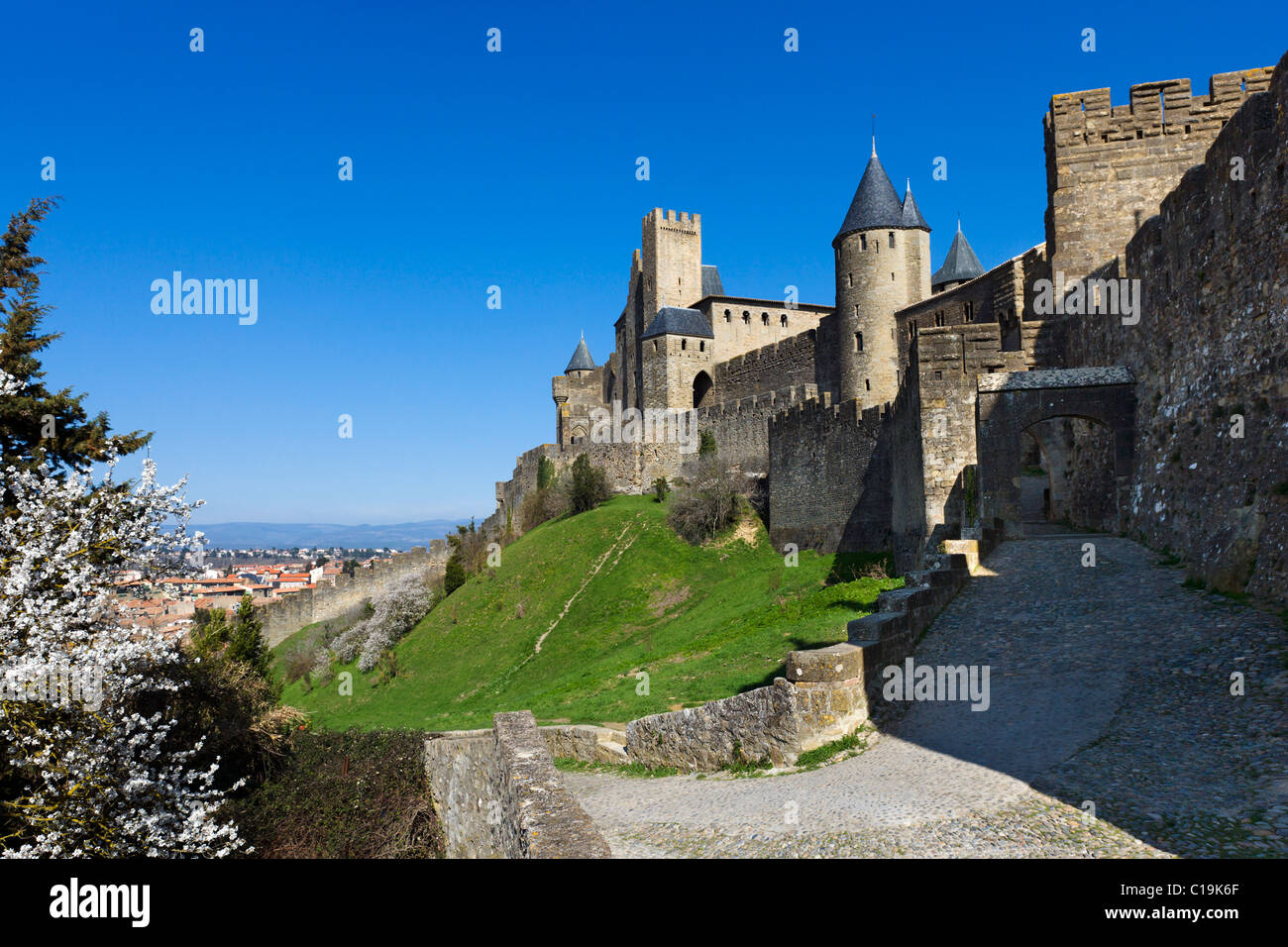 Carcassonne medieval fortified town hi-res stock photography and images ...
