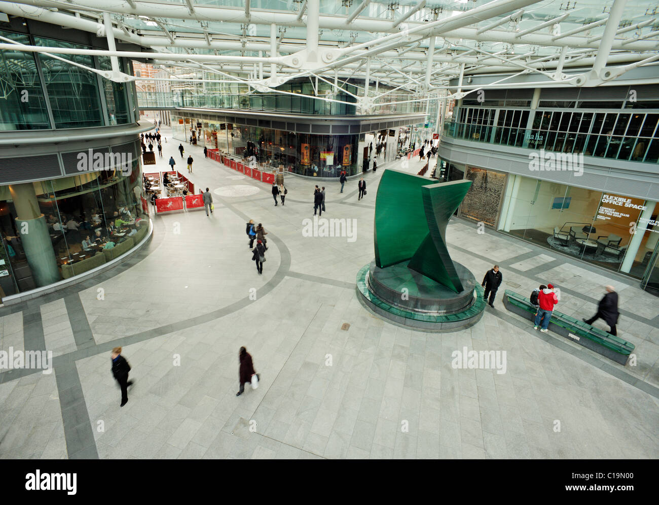 Cardinal place shopping hi-res stock photography and images - Alamy