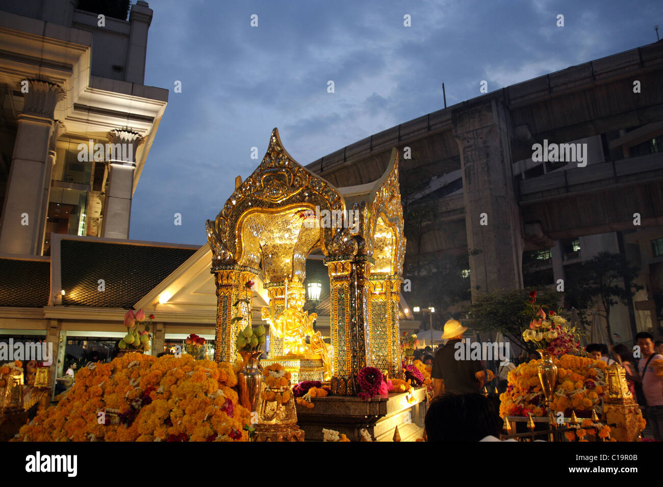 Bangkok hindu god hi-res stock photography and images - Alamy