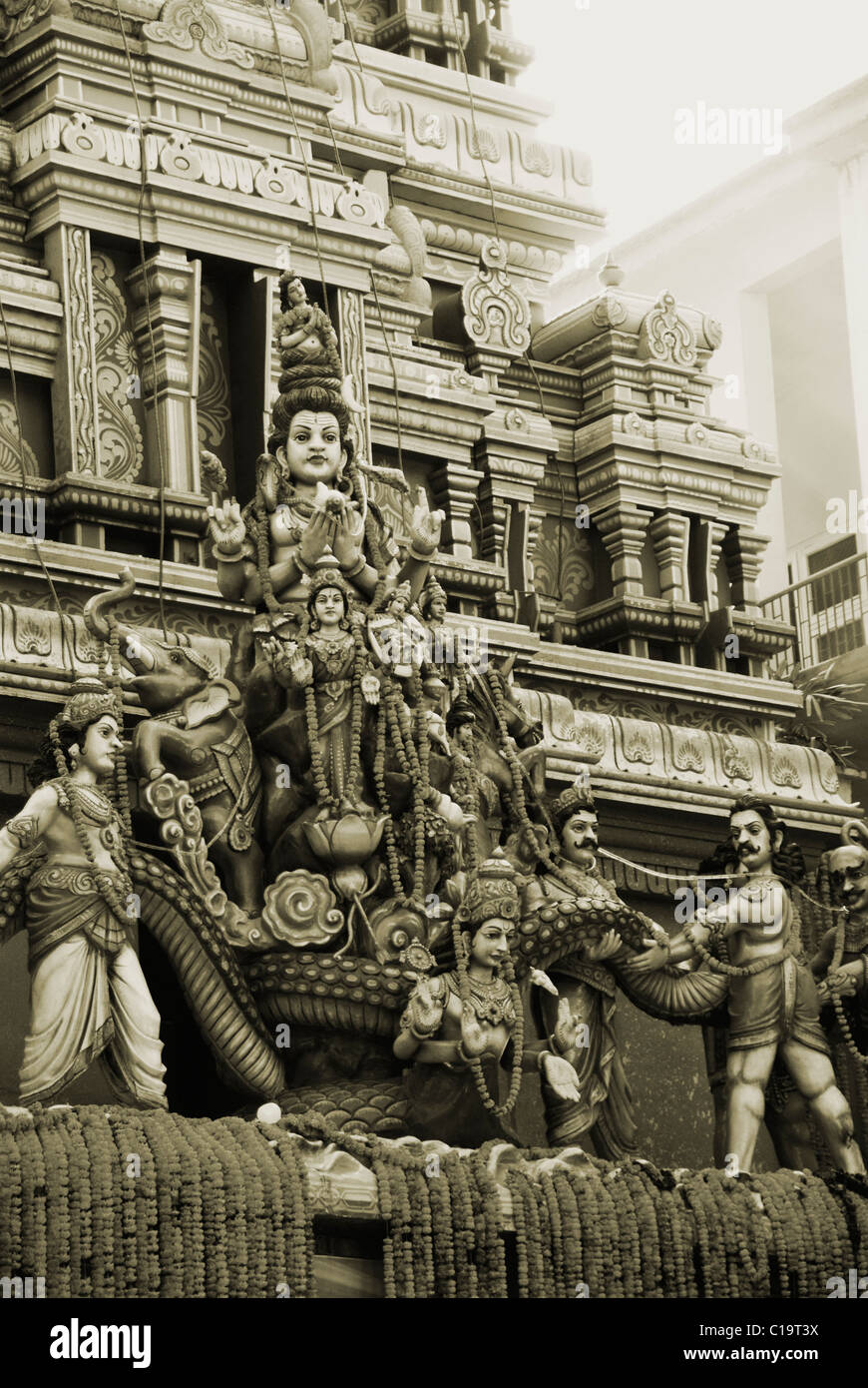Low angle view of a temple, Neelkanth Temple, Rishikesh, Uttarakhand ...