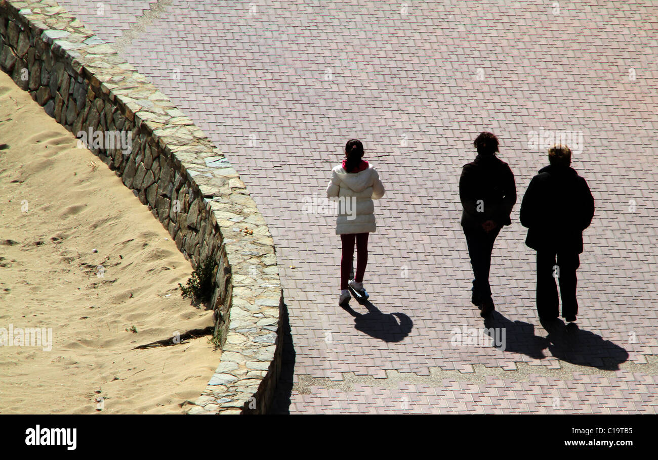 Walking into sun hi-res stock photography and images - Alamy