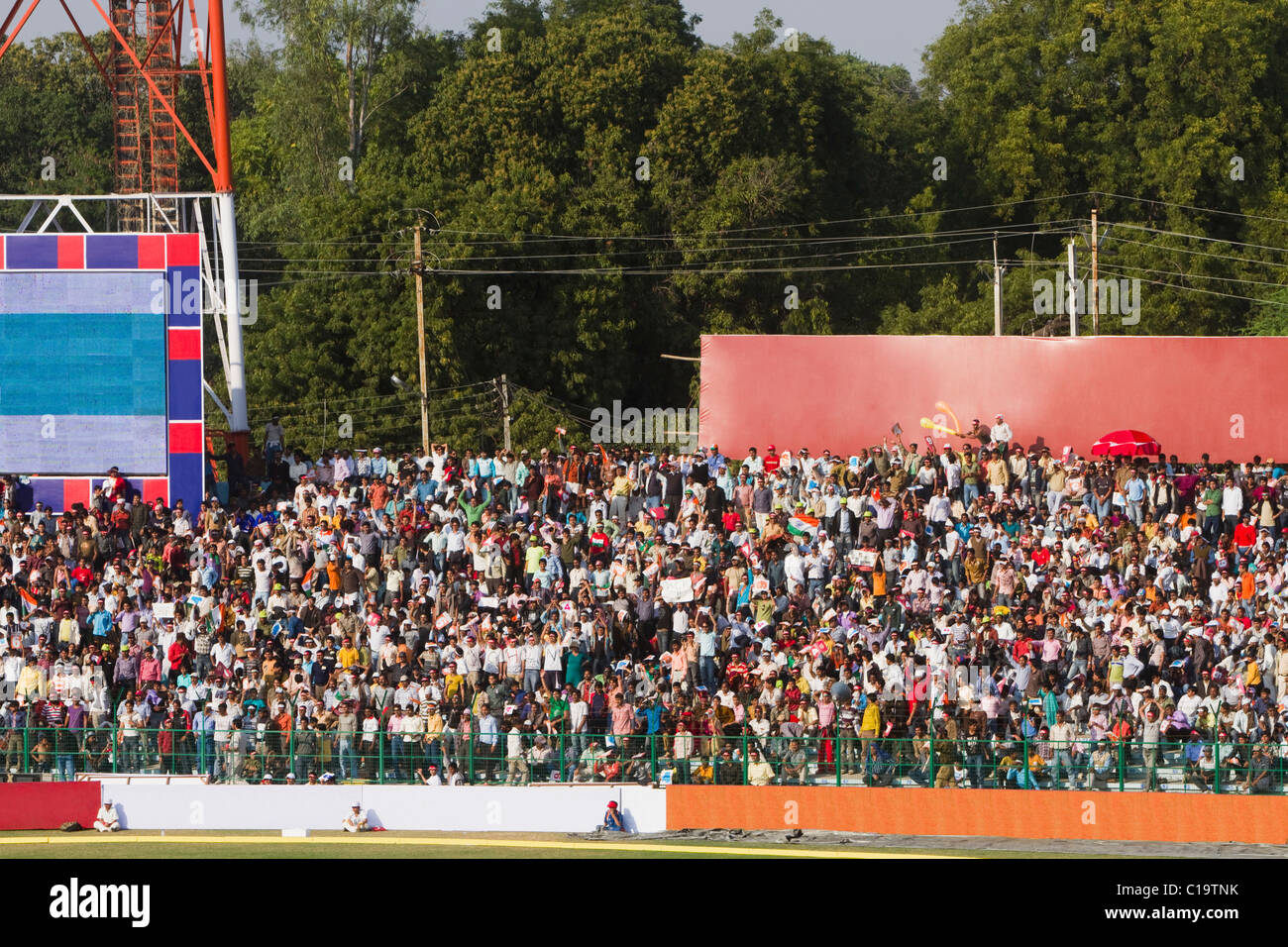 India sports cricket fan stadium High Resolution Stock Photography and ...