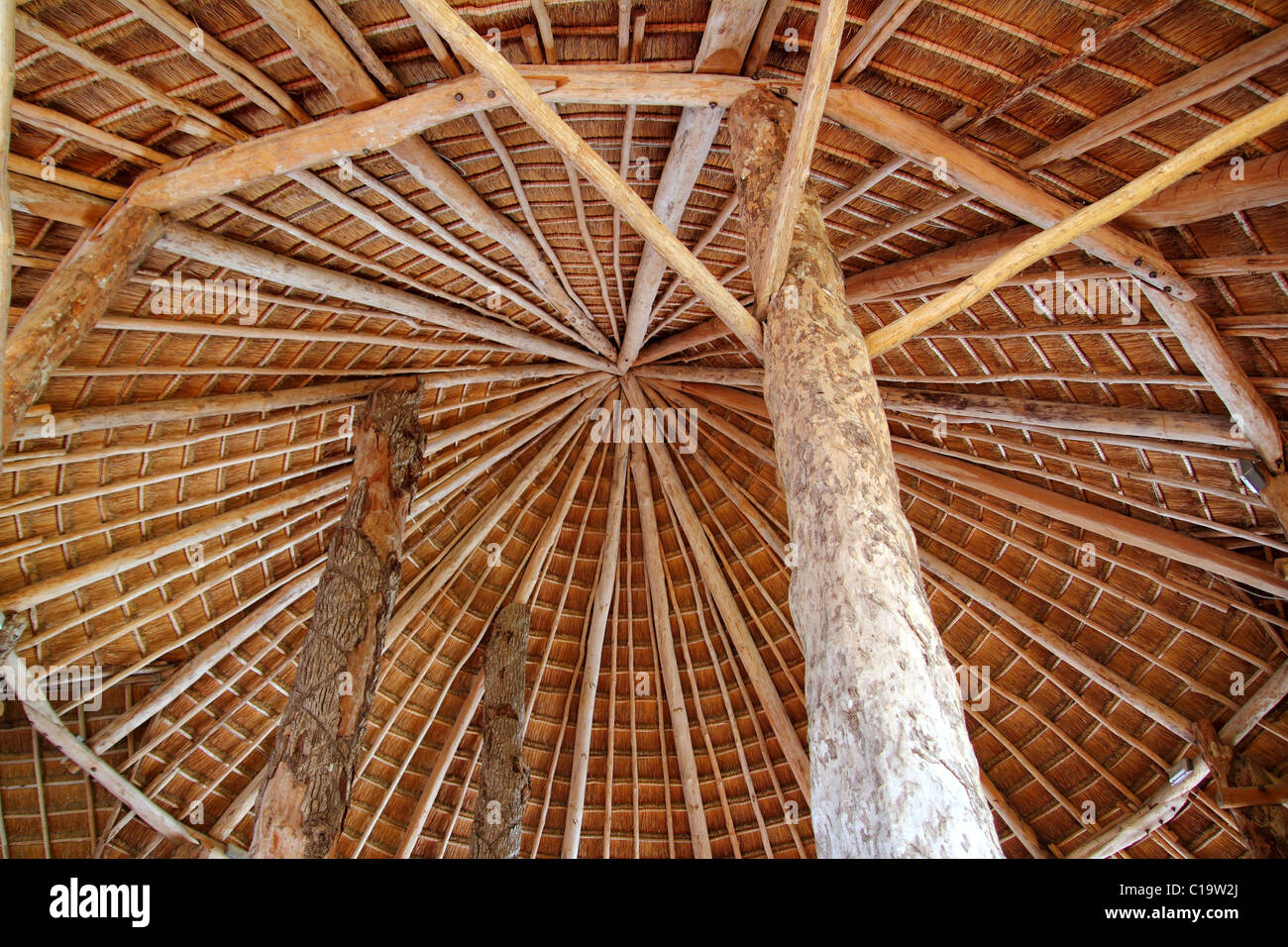 Mayan mexico wood traditional house hi-res stock photography and images ...