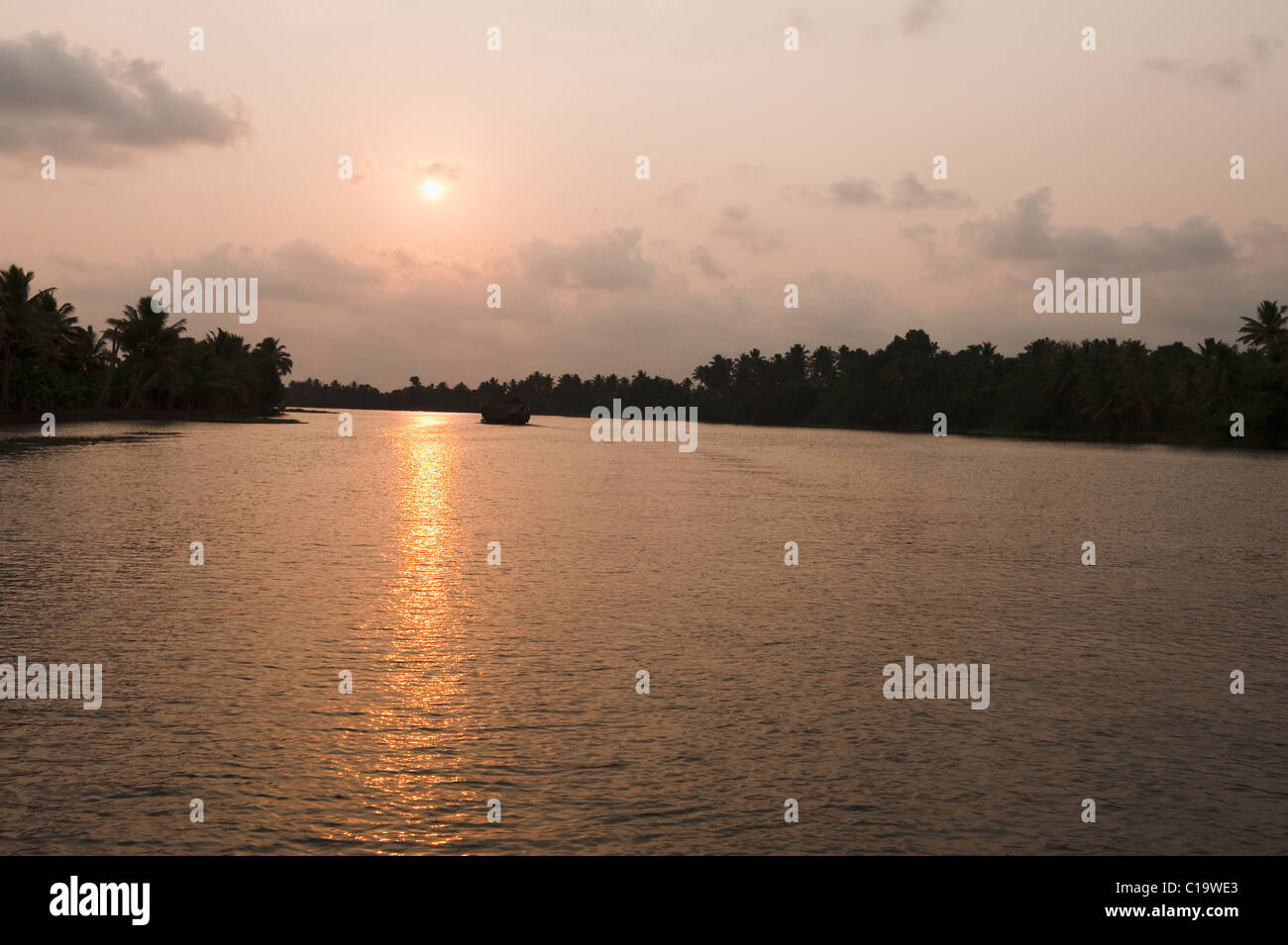 Sunset over lagoon, Kerala Backwaters, Alleppey, Alappuzha District ...