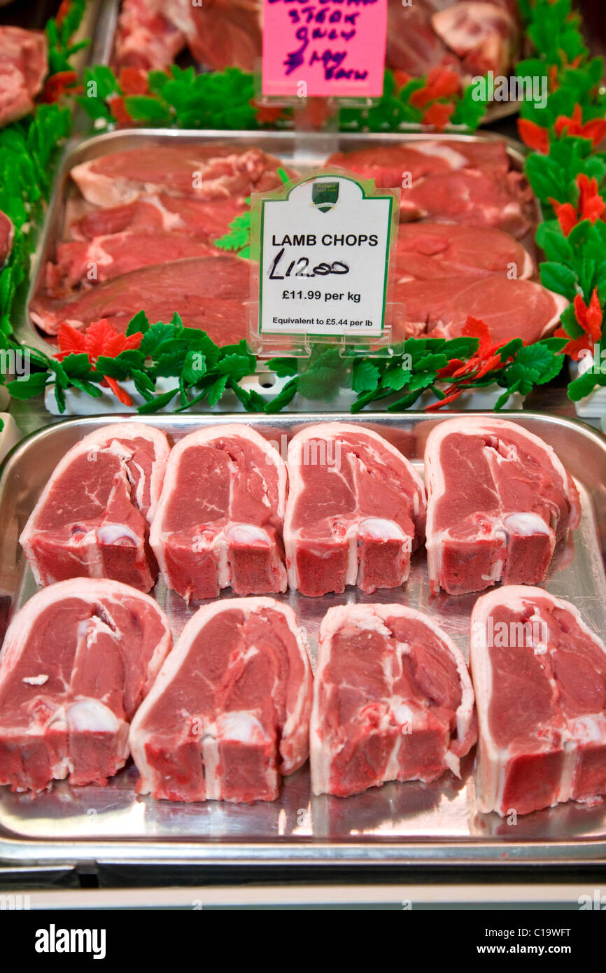 Lamb chops on display in a butchers shop Stock Photo - Alamy