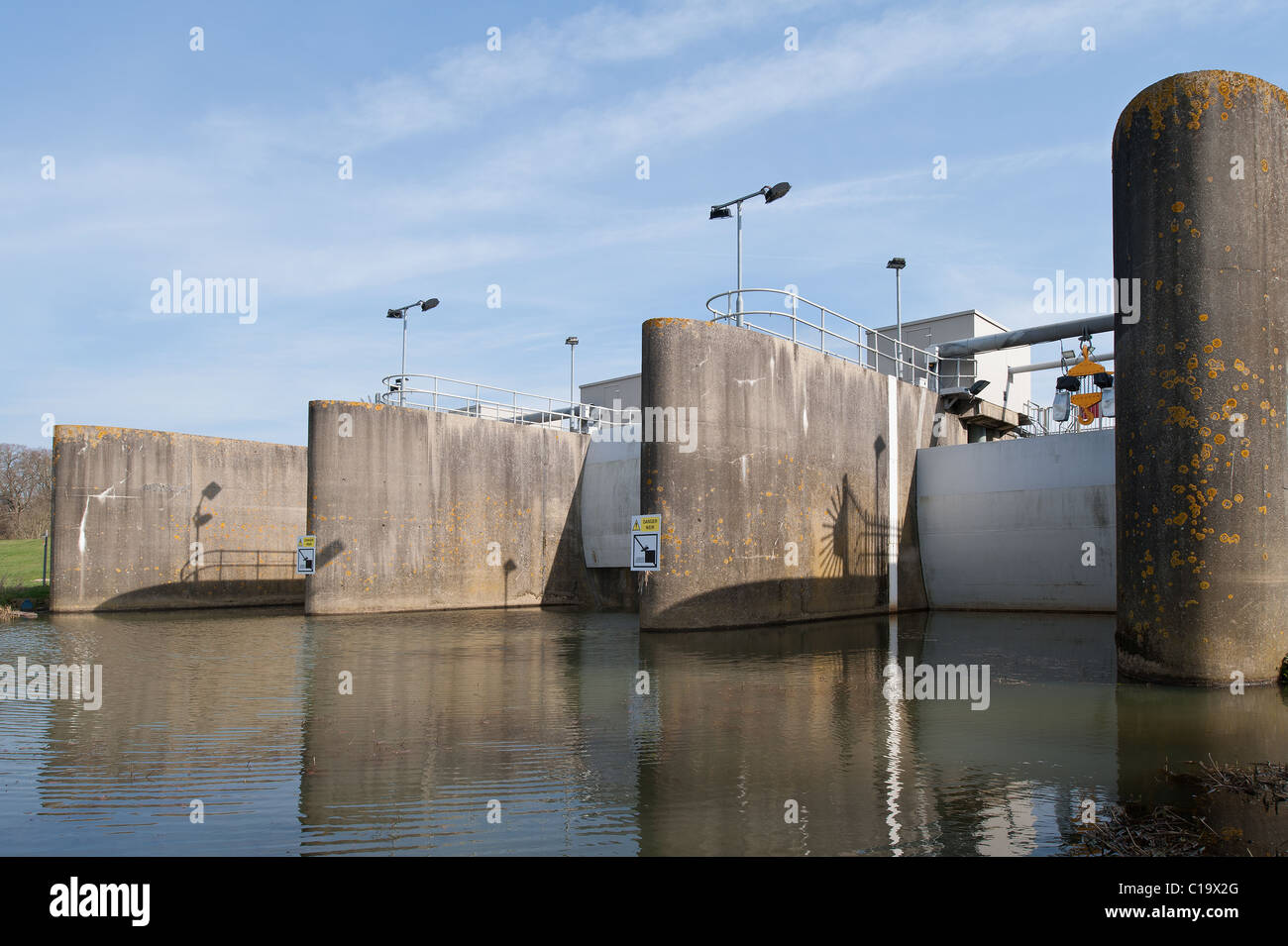 Leigh flood barrier on River Medway Stock Photo - Alamy