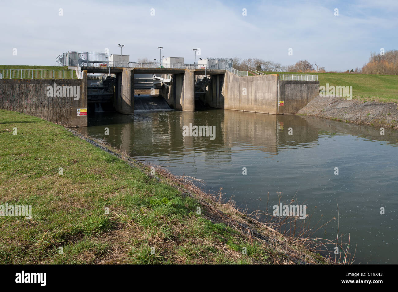 Leigh flood barrier on River Medway Stock Photo - Alamy