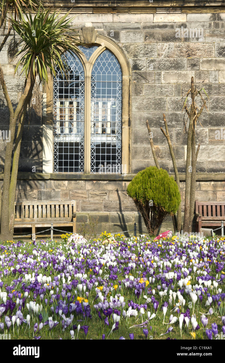 Spring in church grounds hi-res stock photography and images - Alamy