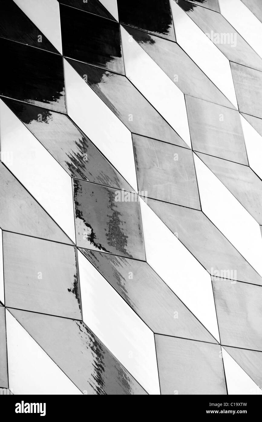 Tri dimensional hi-res stock photography and images - Alamy