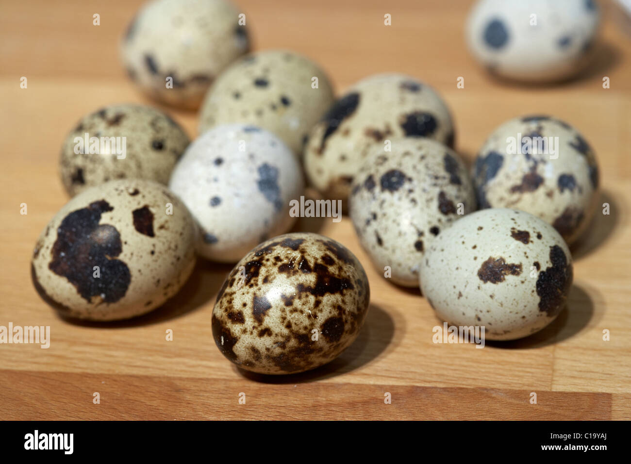 Quails egg hi-res stock photography and images - Alamy